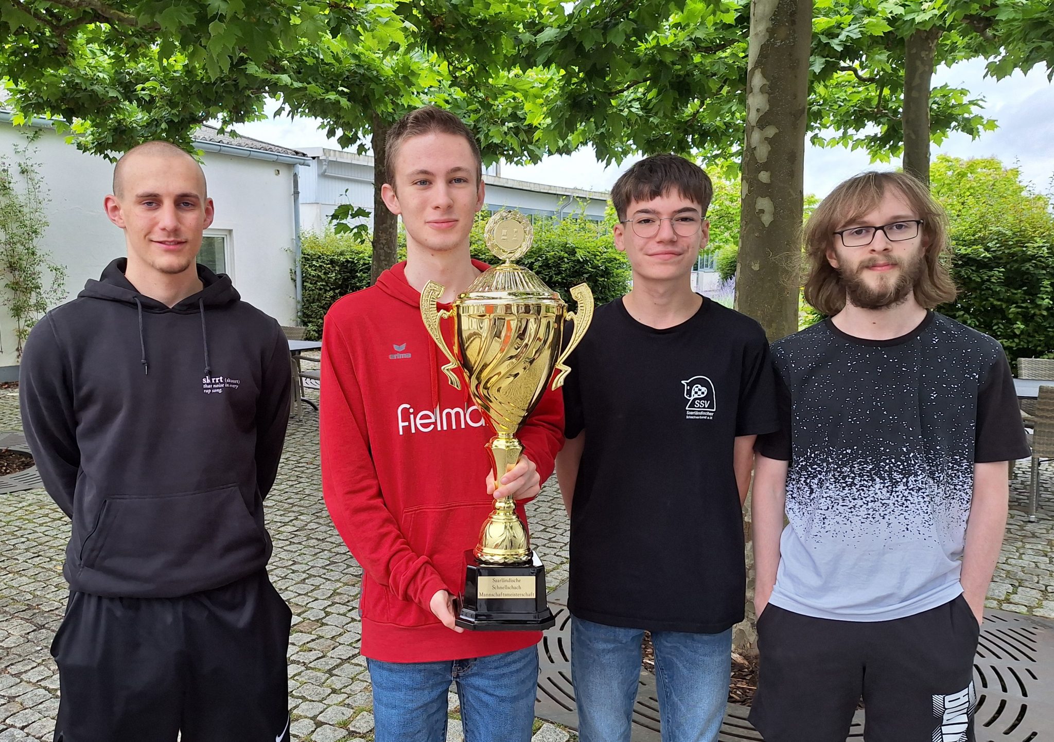 SC TURM GEWINNT DIE SSMM – Schachclub Turm Illingen
